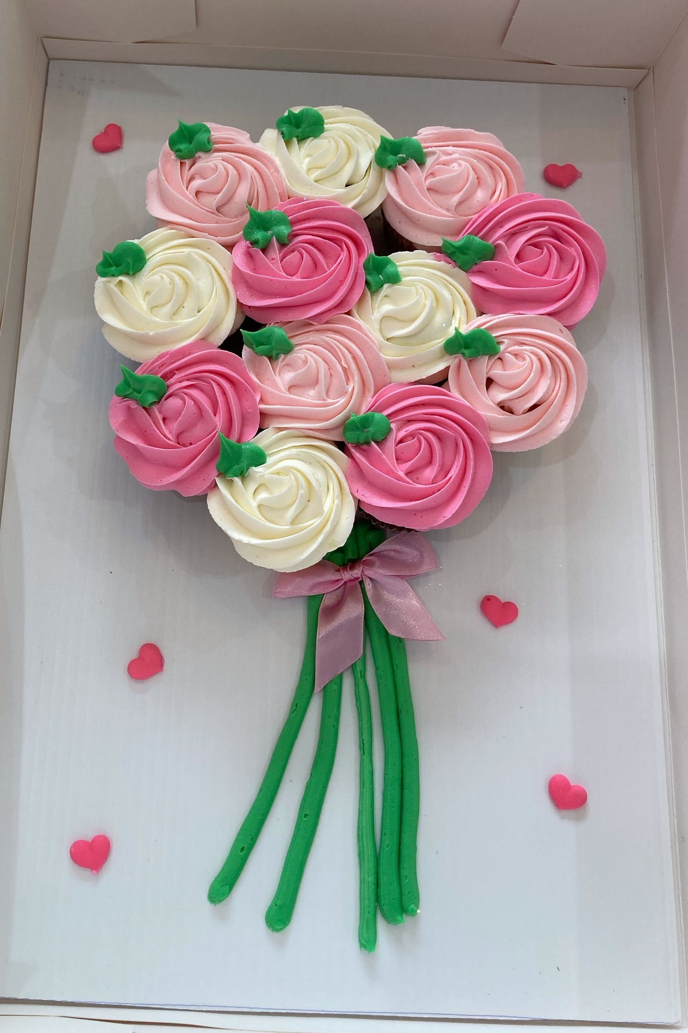 Pull-apart 'Bouquet' Cake | The Little Cupcake Ballarat